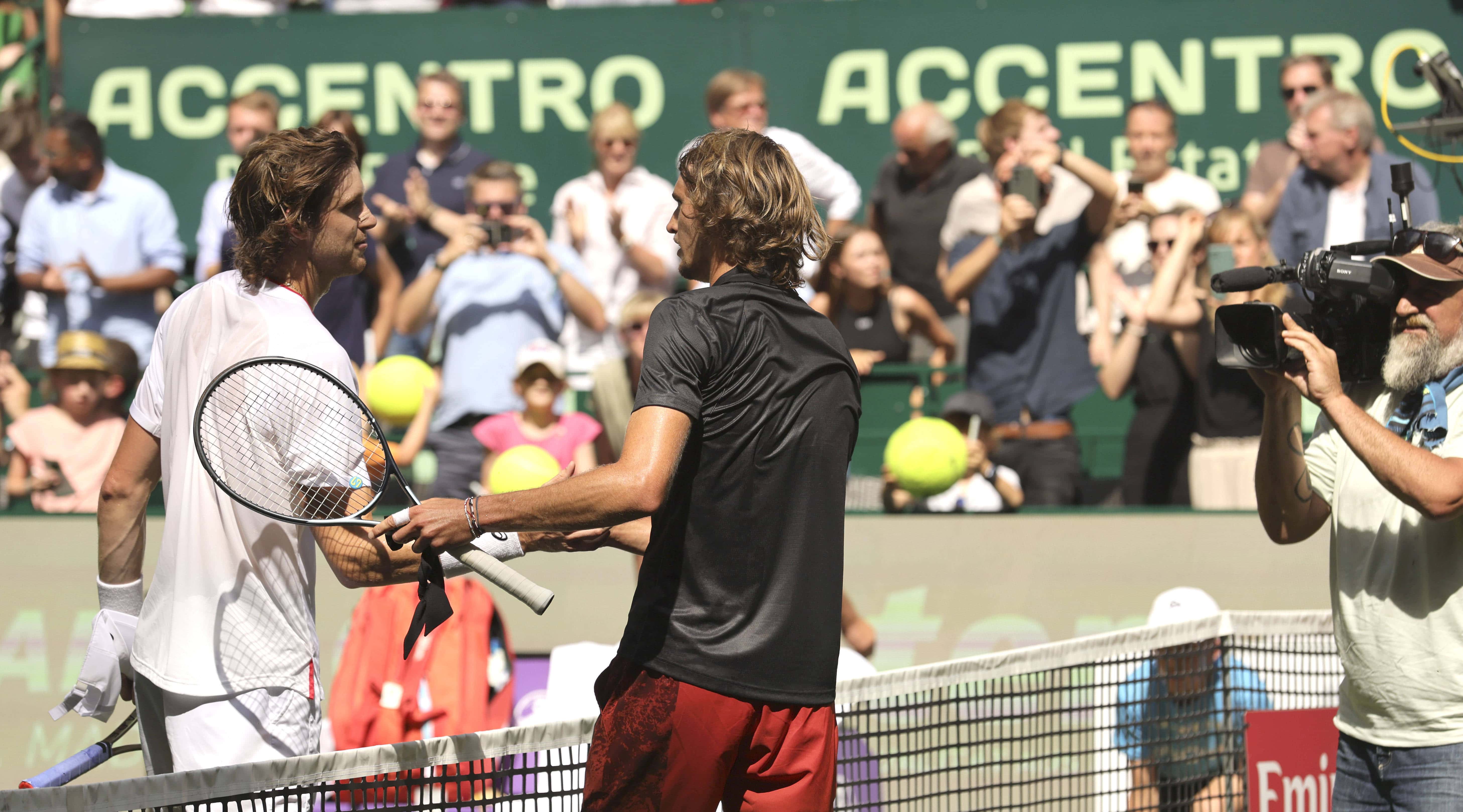 Tennis, Internazionali d'Italia: la finale sarà tra Zverev e Jarry - WH ...