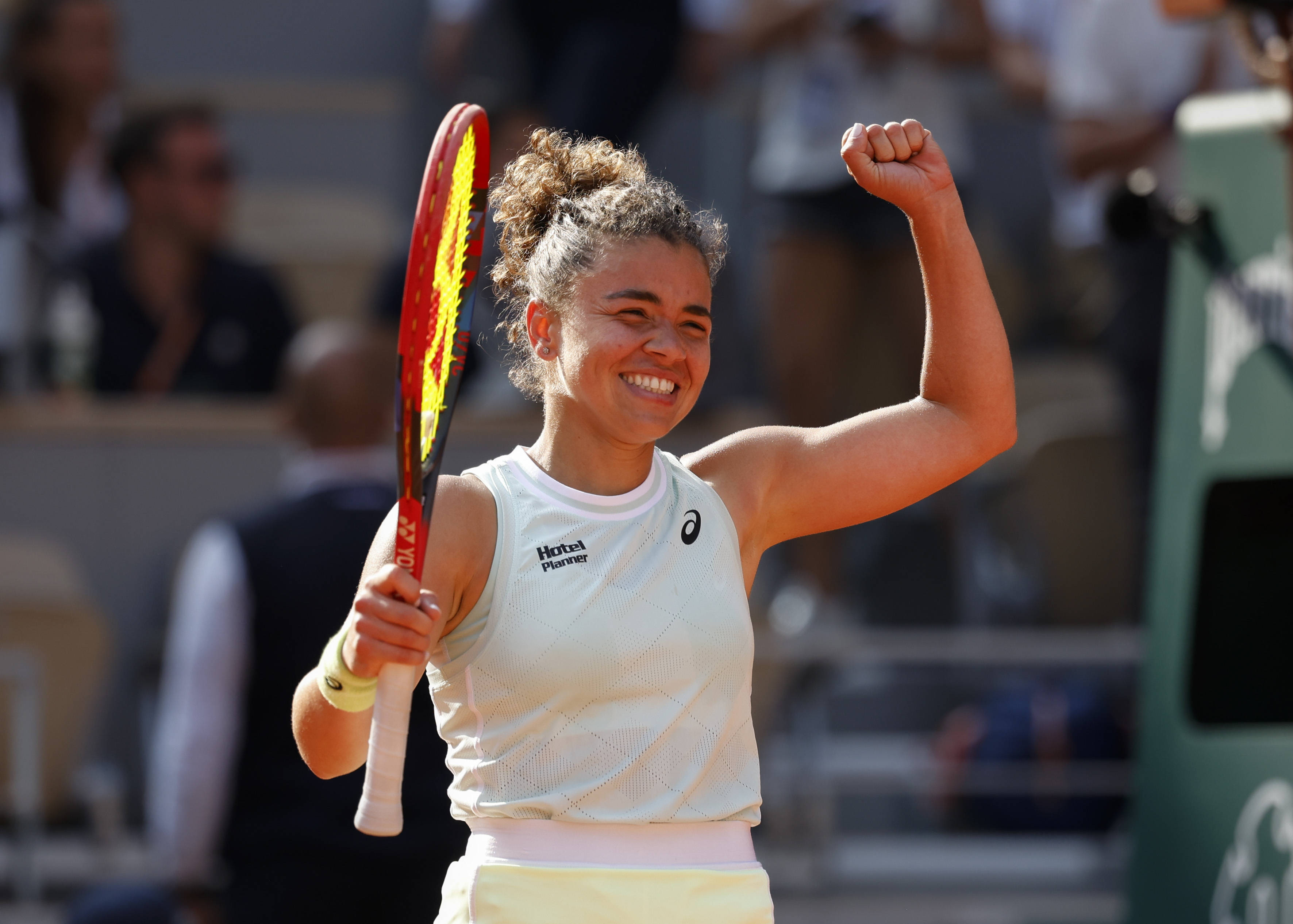 Tennis, Roland Garros: Jasmine Paolini approda in finale dodici anni ...