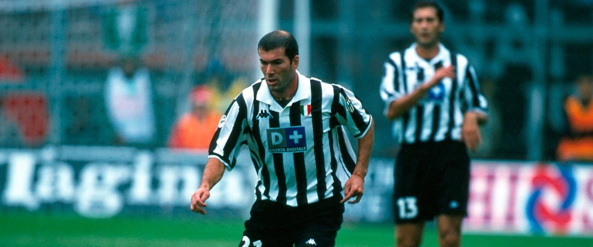 I 25 centrocampisti più forti del XXI secolo secondo Score 90 - WH News